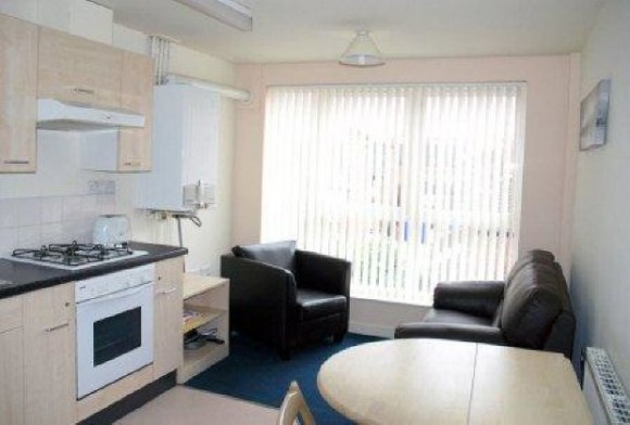 6 Bed - Brayford Court, Carholme Road - Pads for Students
