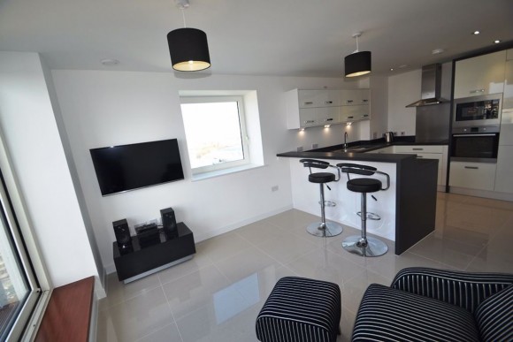 2 Bed - Pendeen House, Cardiff Bay, Cardiff - Pads for Students