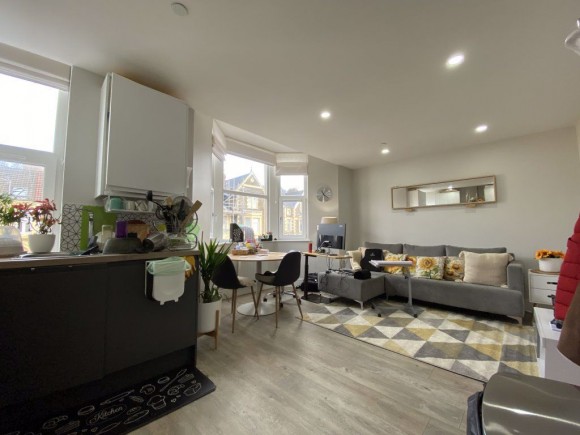 1 Bed - Colum Road, Cathays, Cardiff - Pads for Students