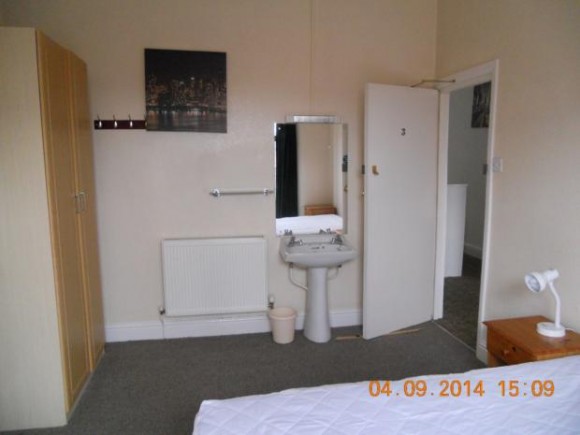 8 Bed - Student House @ 92 Queen Street, Crewe, Cw1 - Pads for Students