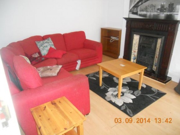 8 Bed - Student House @ 92 Queen Street, Crewe, Cw1 - Pads for Students