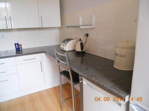8 Bed - Student House @ 92 Queen Street, Crewe, Cw1 - Pads for Students