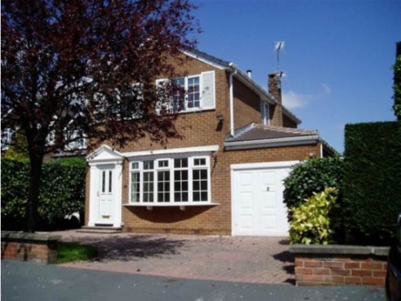 4 Bed - Whinmoor Crescent, Whinmoor, Leeds - Pads for Students