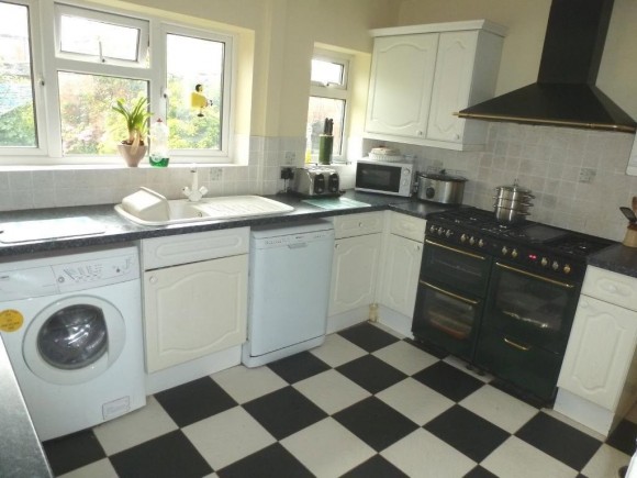 1 Bed - Happy Land North, Worcester - Pads for Students